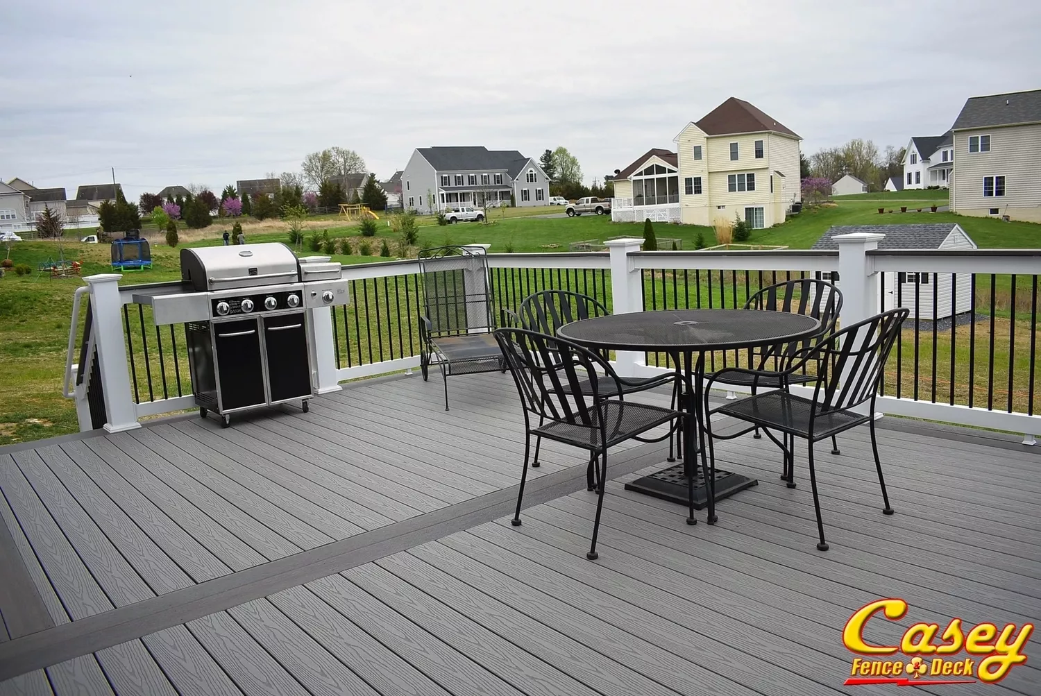 450 Sq Ft Fiberon Cottage Gray Deck with Graphite Double Picture Frame ...